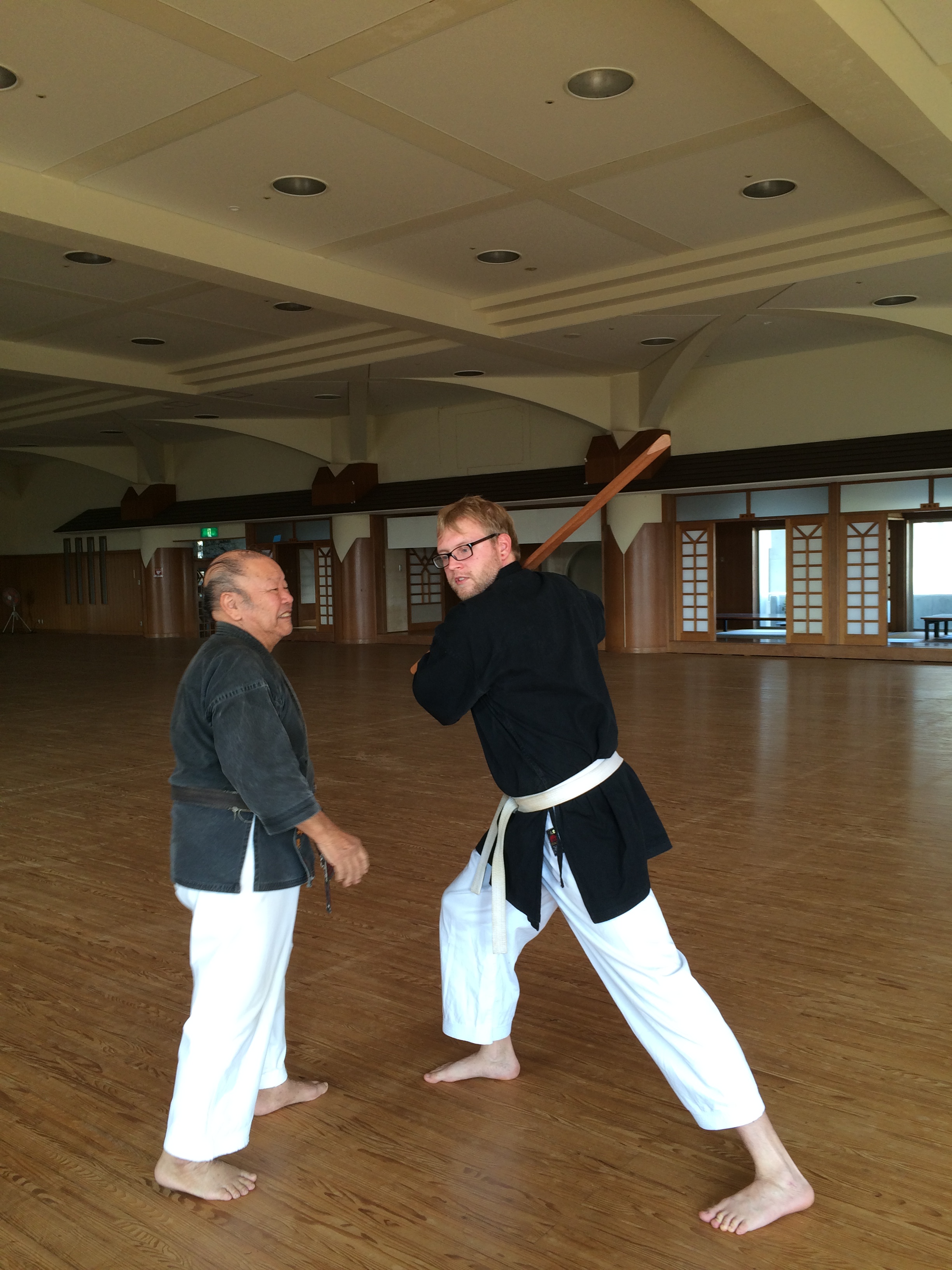 Yogi Josei Sensei (1934–2025) – Karate Kenkyū Shitsu